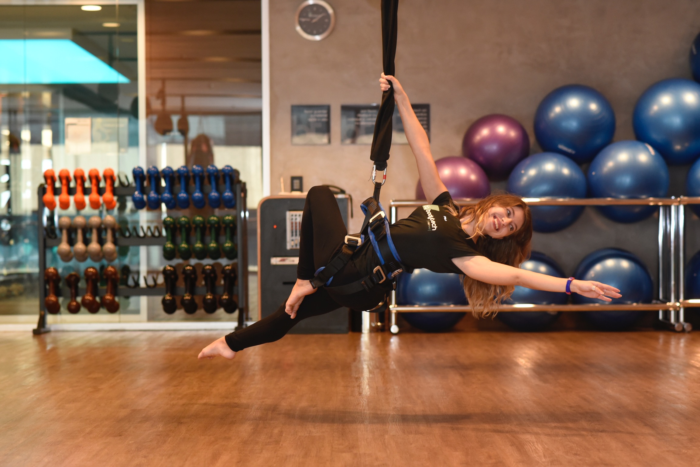 Flying Dance: novidade nas academias, modalidade suspensa mescla dança ...