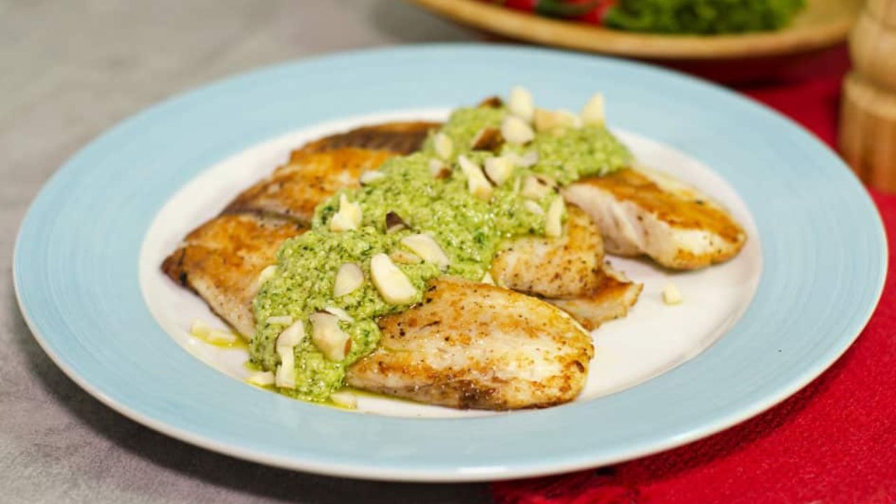 Tilápia grelhada ao molho pesto: inove e prove no almoço – Comunidade VIP